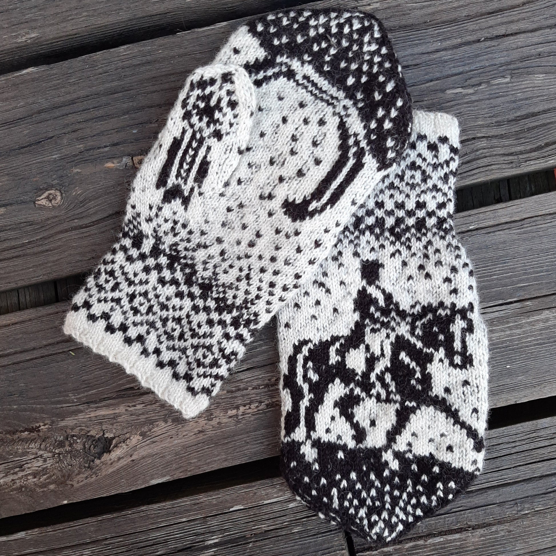 Kyra dressur hestevotter- Strikkeoppskrift – Berg of Norway